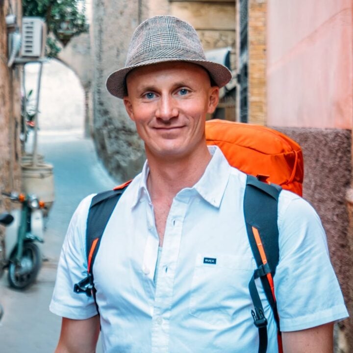 Lago Di Braies: Tips For Visiting This Beautiful Lake! (Dolomites)