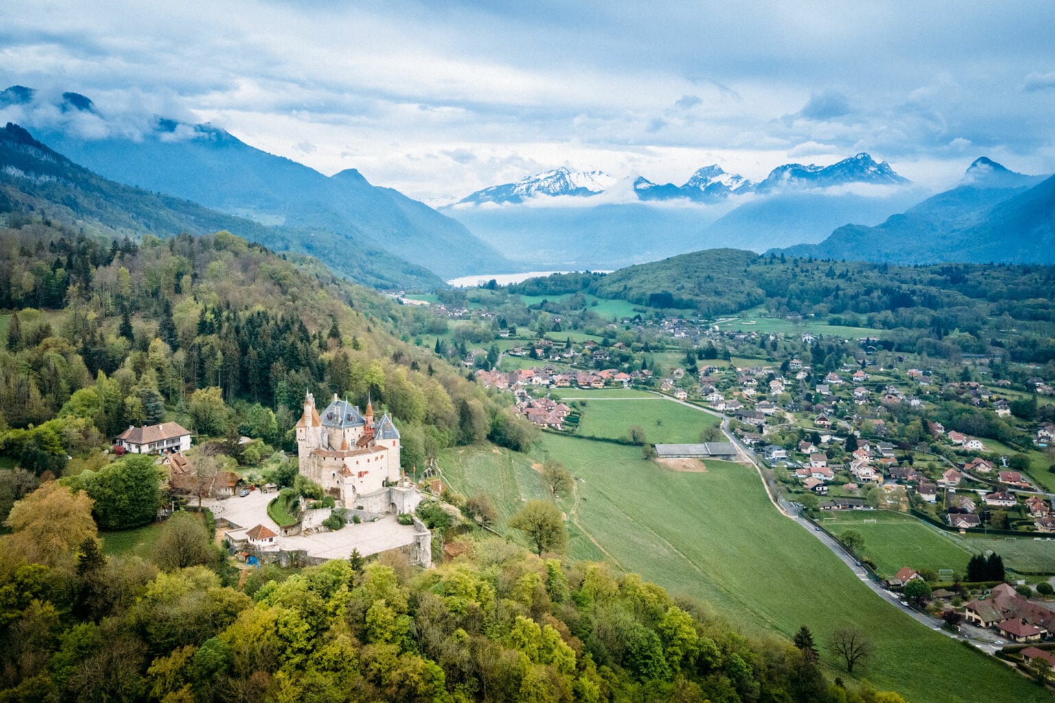 Best Things To Do In Annecy, France (A Travel Guide)