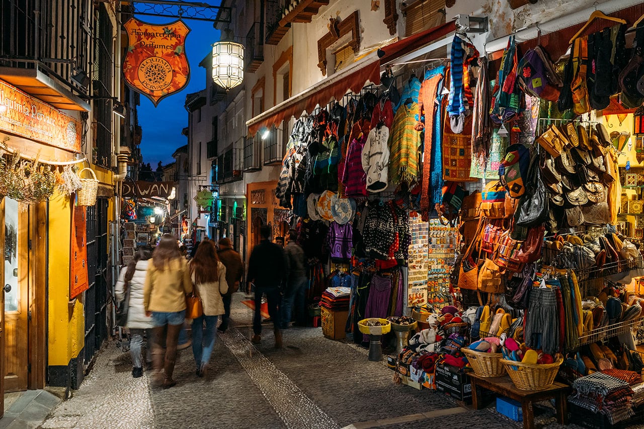 Exploring The Best Of Granada On A Budget (Southern Spain) - traveller ...